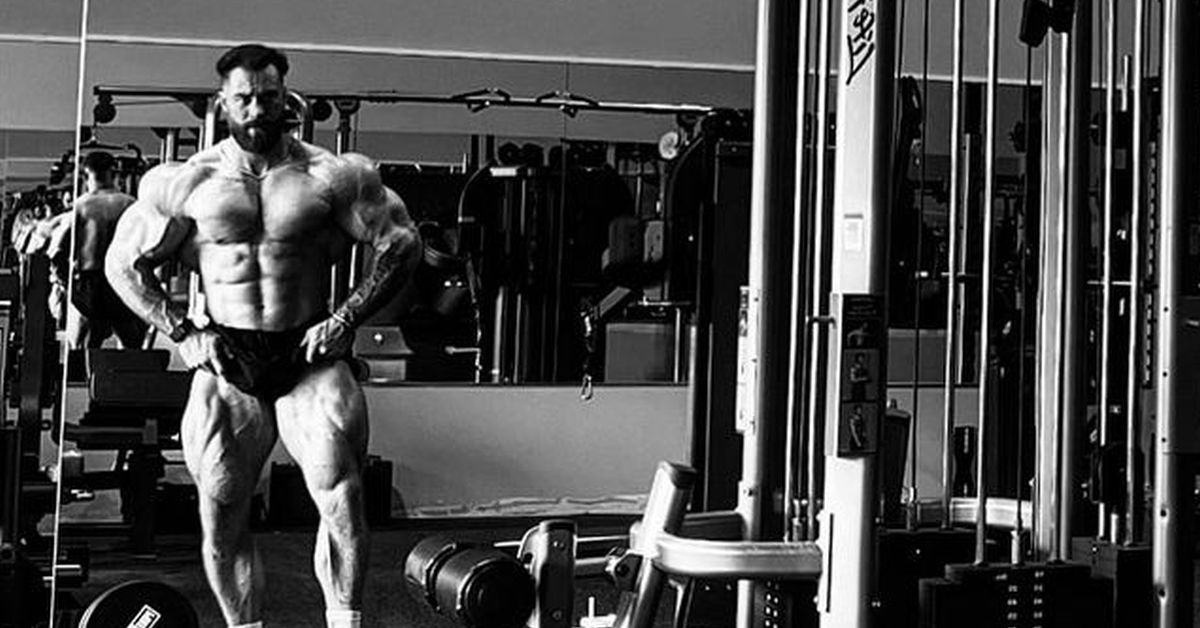 Sokkolta rajongóit Chris Bumstead a kinézetével, nagyobbnak tűnik, mint ...